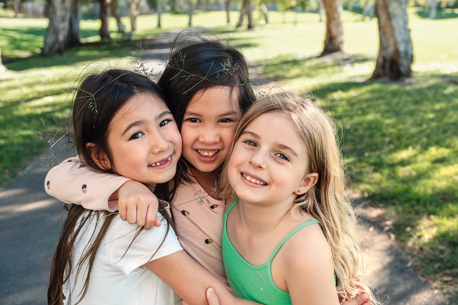 Soočanje s predsodki in sprejemanje drugačnosti - Revija Zmajček